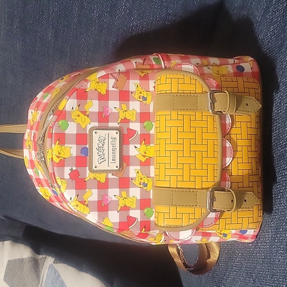 Loungefly Pokmon Pikachu Picnic Backpack - Gem